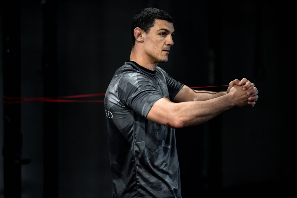 CBD e sport: il campione Alessio Di Chirico svela la sua routine